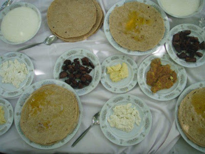 Chitrali Chapoti... and traditional hospitality..... - Chitral Explorer