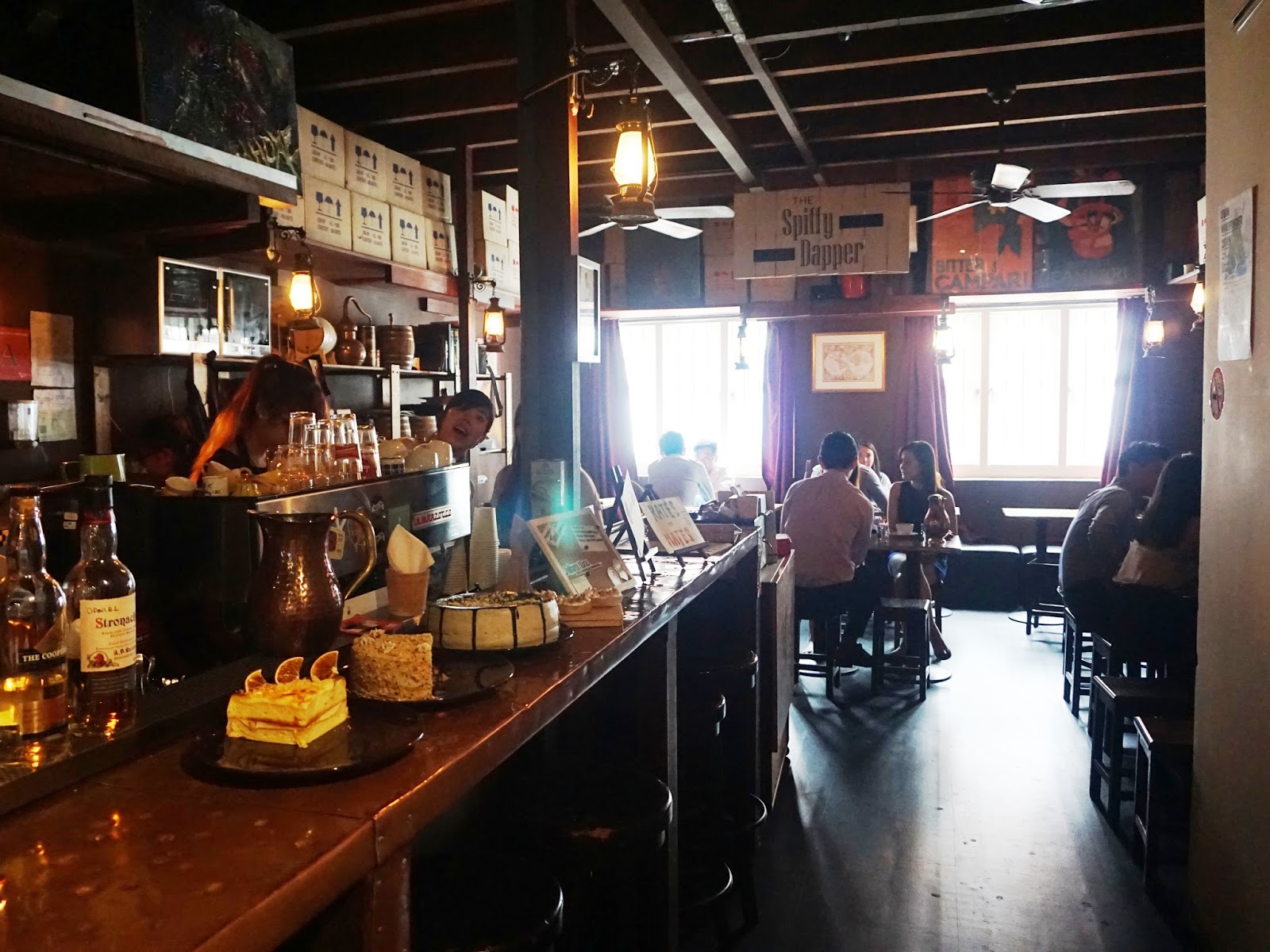 PinkyPiggu: Dapper Coffee @ Amoy Street ~ Café By Day, The Spiffy ...