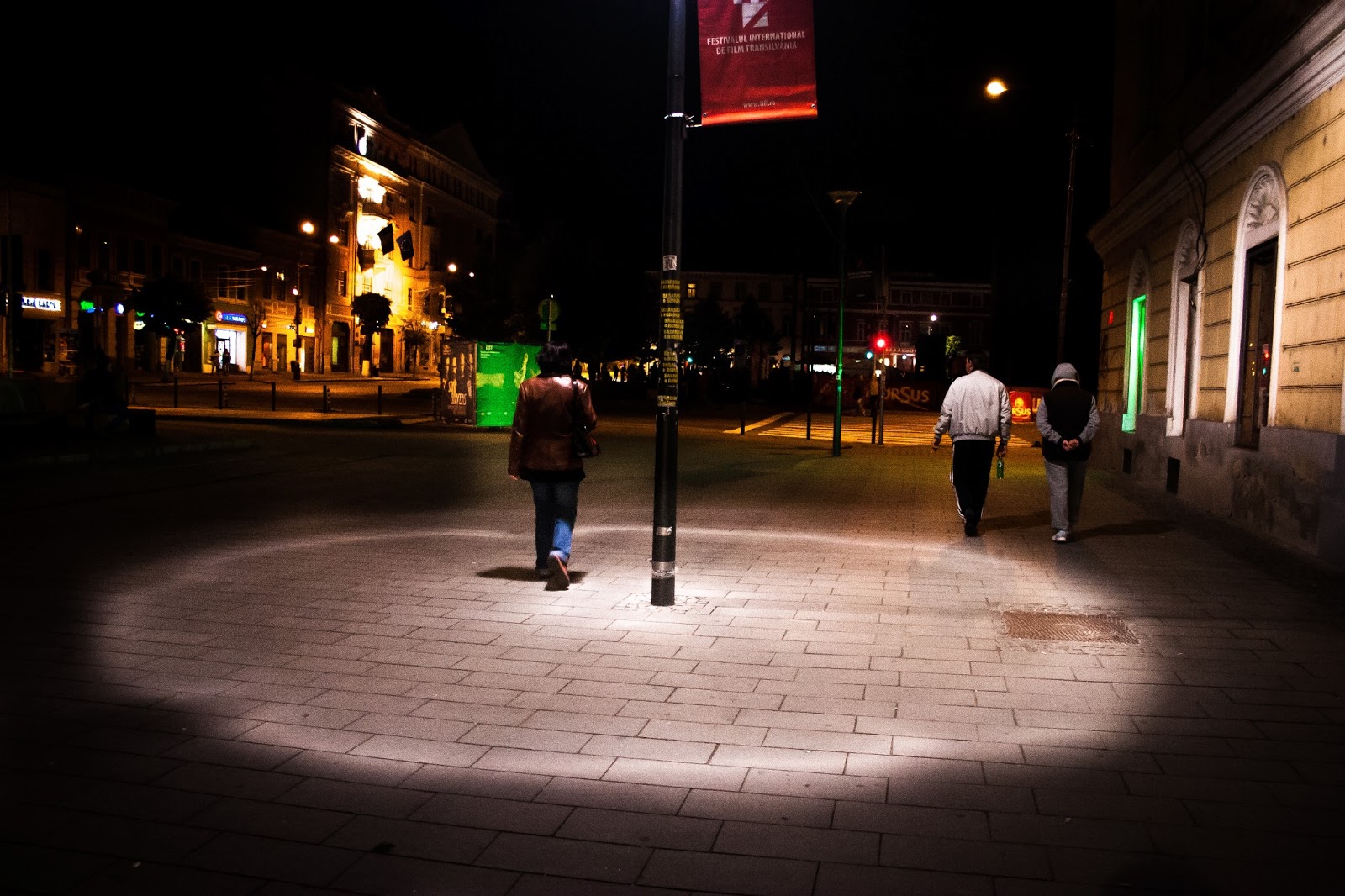 My photo story...: First night time street photography experience