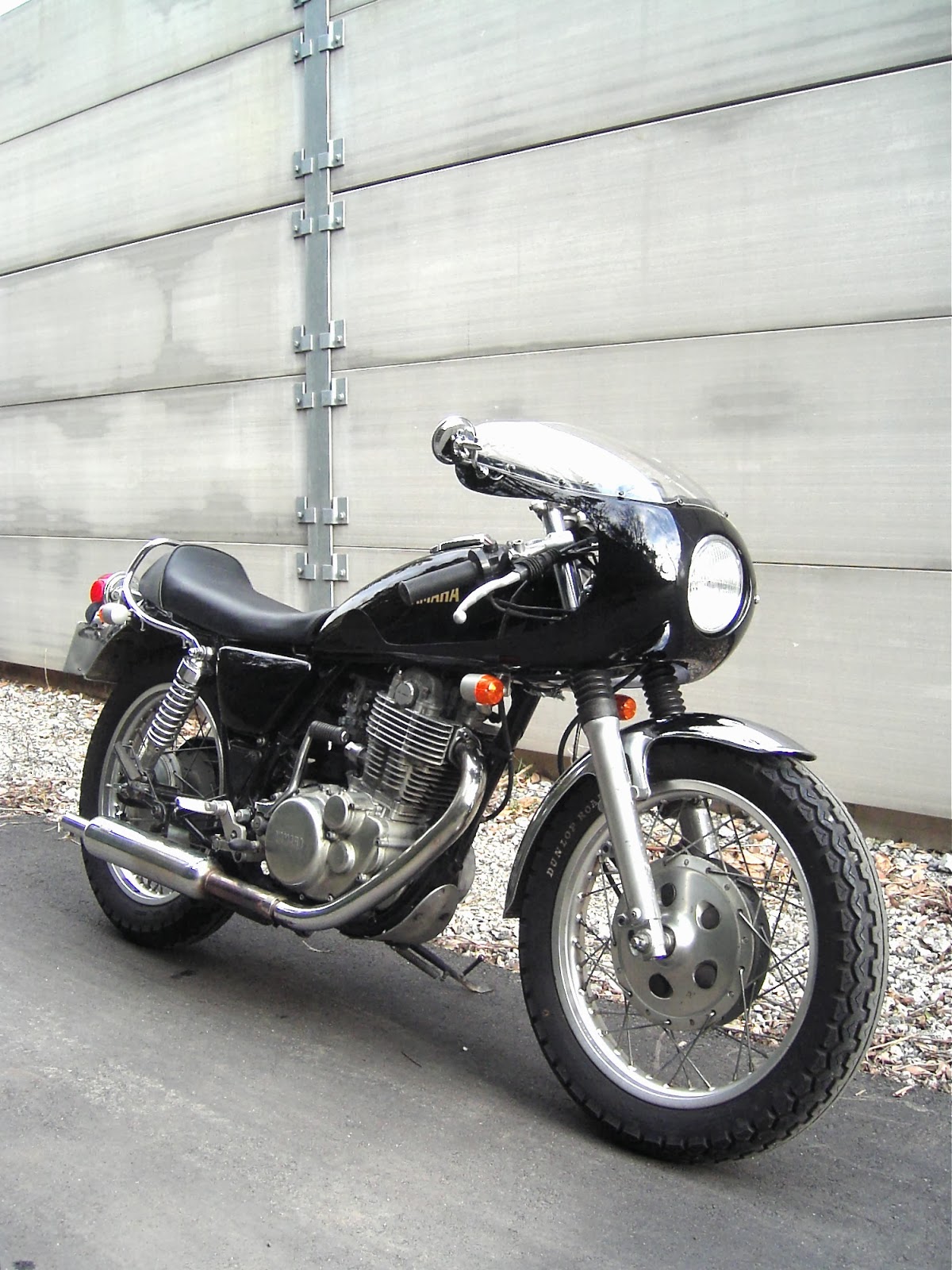 Short time long trip: Tさん SR400 カフェ