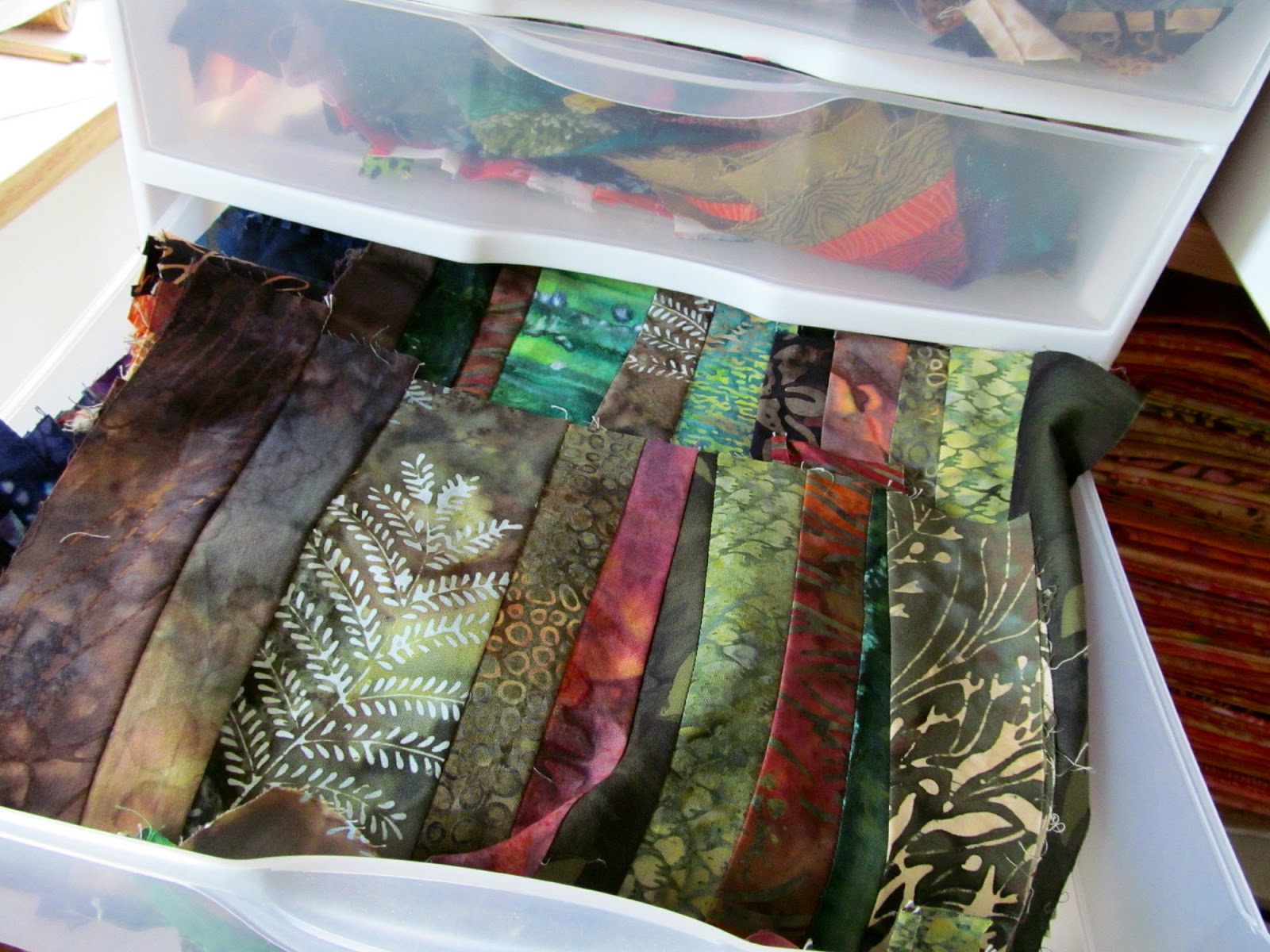 String Thing Along: Strip piecing, finally used.....