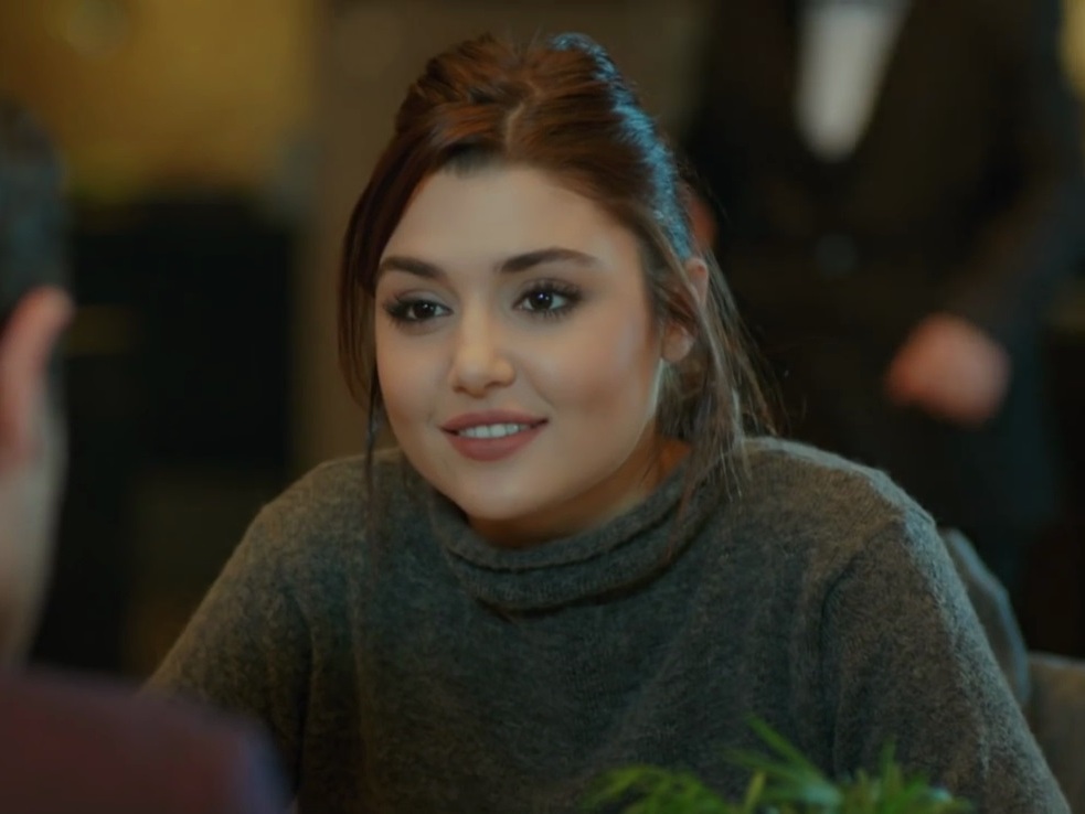 My TV Beauty: Miss Turkey Hande Ercel As Hayat Uzun In Turkish TV ...