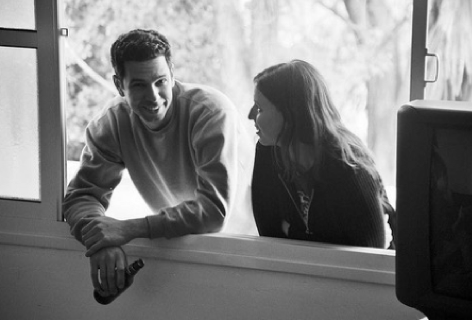 Body Language Of Men In Love - turnyourlifestyle