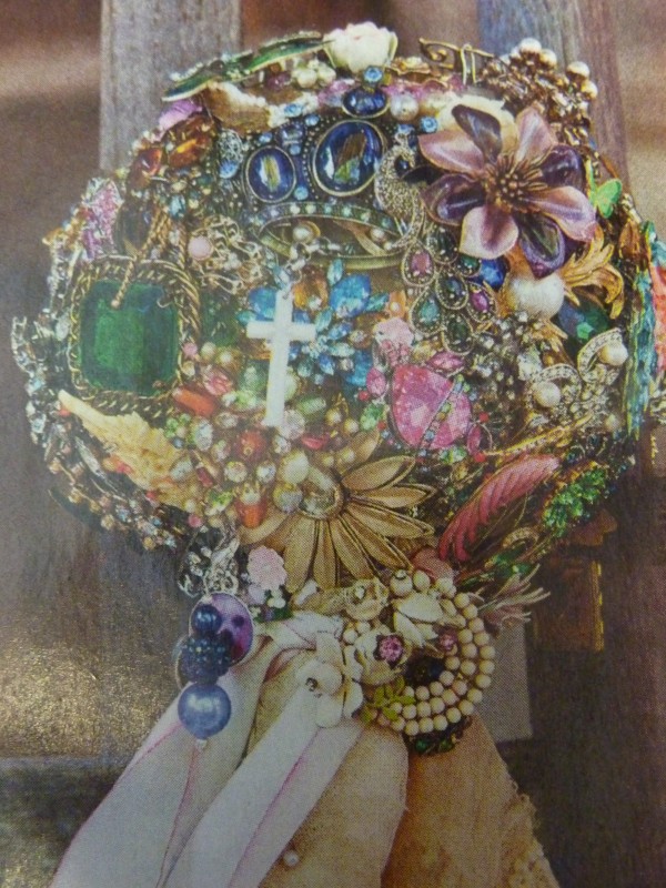 Lillys Lace: Brooch Bouquets, Miranda Lambert's new fashion trend!