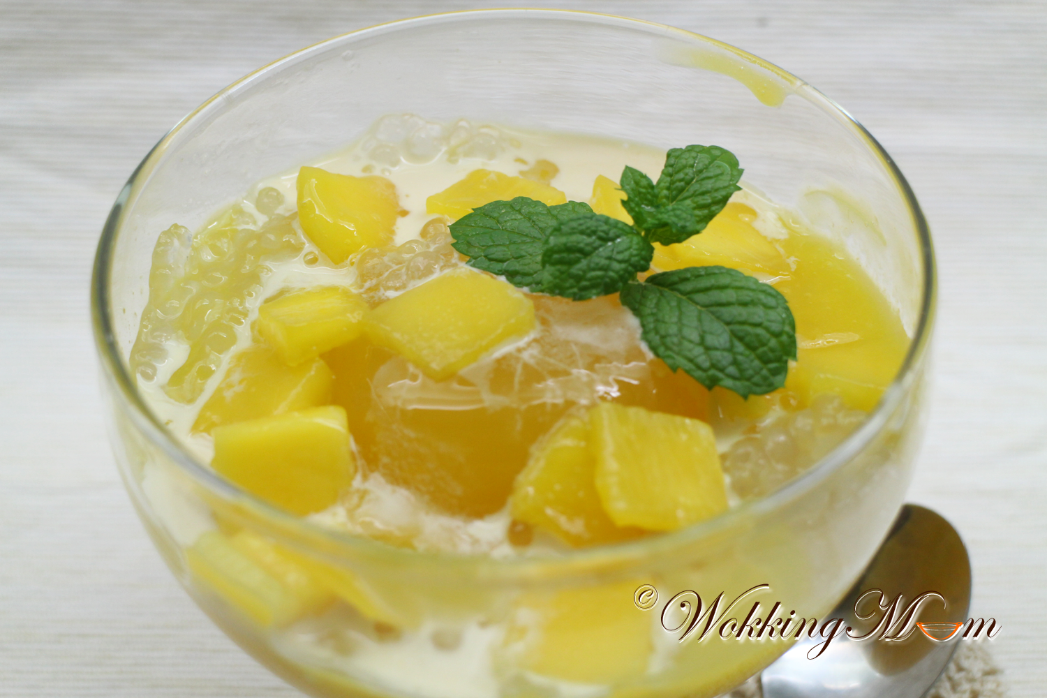 Let's get Wokking!: Mango Jello with Sago | Singapore Food Blog on easy ...