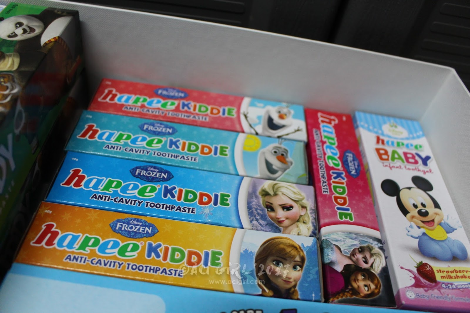 Team Kramer smiles for Hapee Kiddie, Hapee Buddy, and Gumtect | Aci Girl