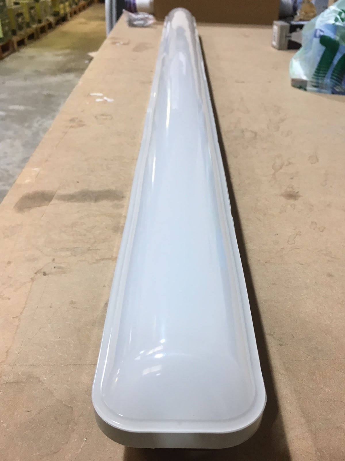 Double Insulated LED Batten 5ft Striplight. 48W, 4000 Lumens IP65 ...