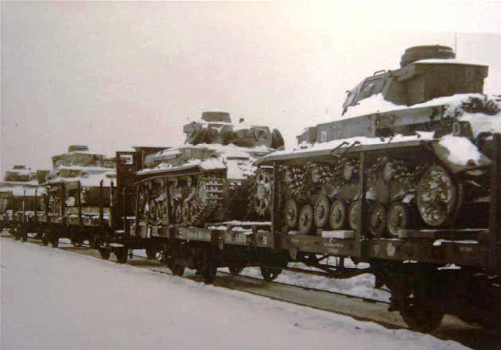 Military History Of the 20th Century: Panzer Mk IV tanks in field and ...