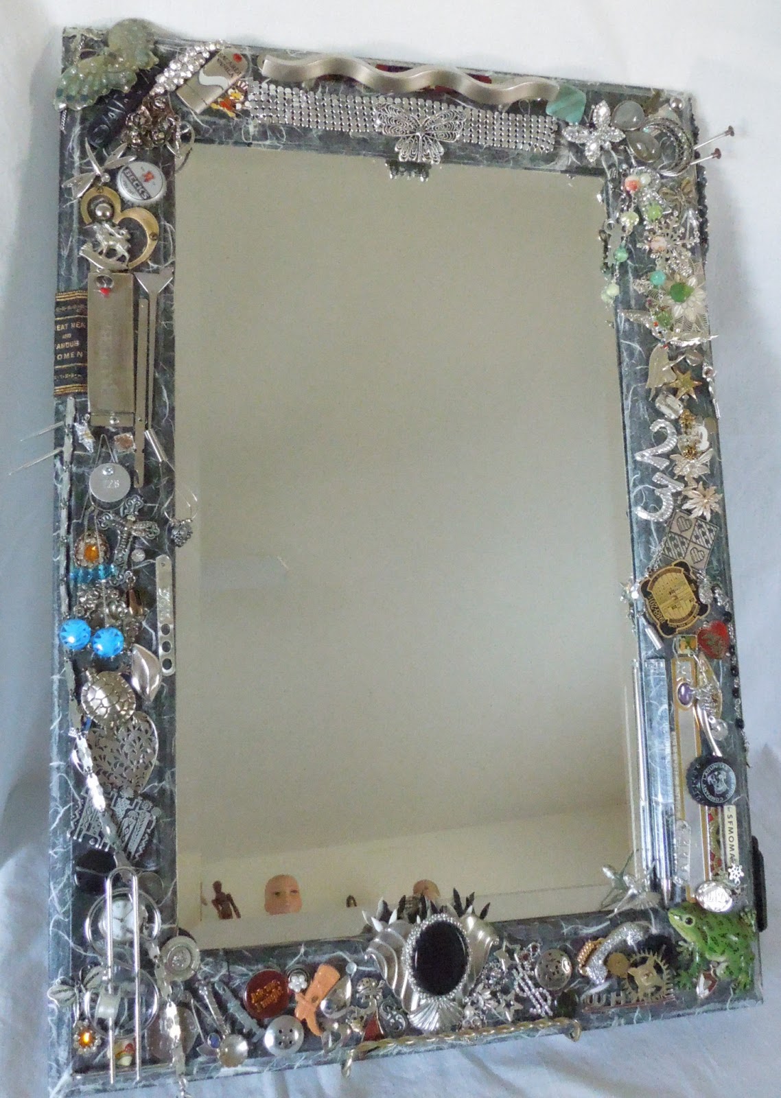 Obtainium Art - A gallery of assemblage works: Upper West Side