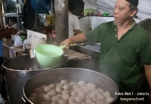 Kuliner Jakarta - Bakso Kumis Blok S