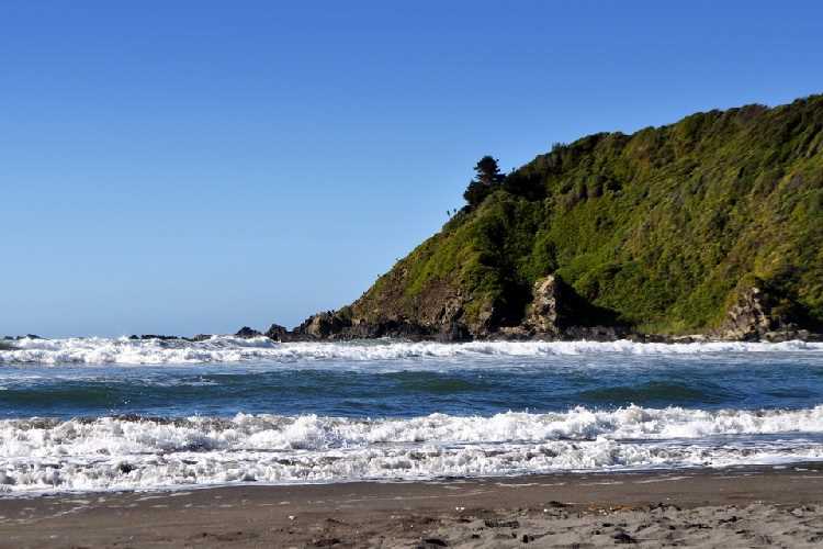 Presentan recursos para conseguir libre acceso a playa Purema