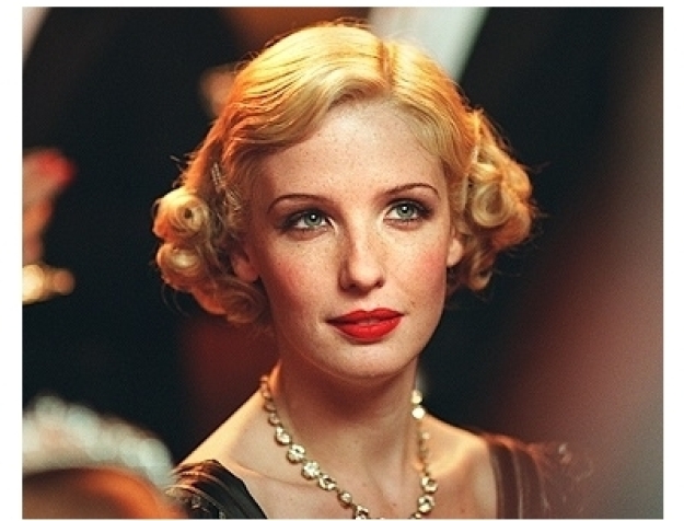 Sweetie Suz: Movie Review: Mrs Henderson Presents