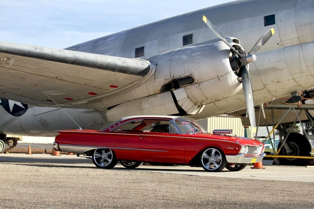 1960 Ford Starliner Custom Red | Auto Restorationice