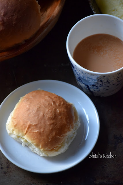 Shital's-Kitchen: Brun: Kadak Pav