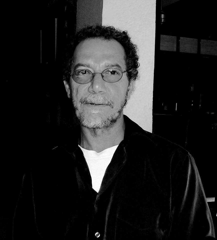 FUNDACION TIMANDRA STAGE: JULIO OLACIREGUI ESCRITOR Y DRAMATURGO