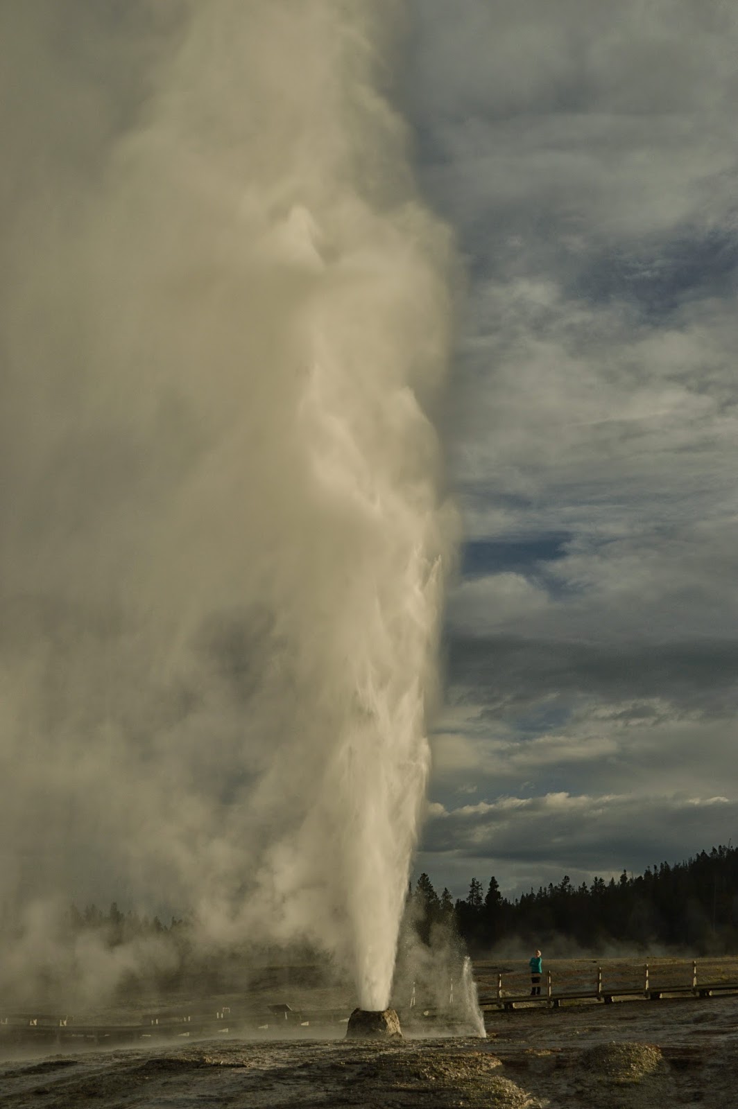 Geologic Adventures: Beehive Geyser