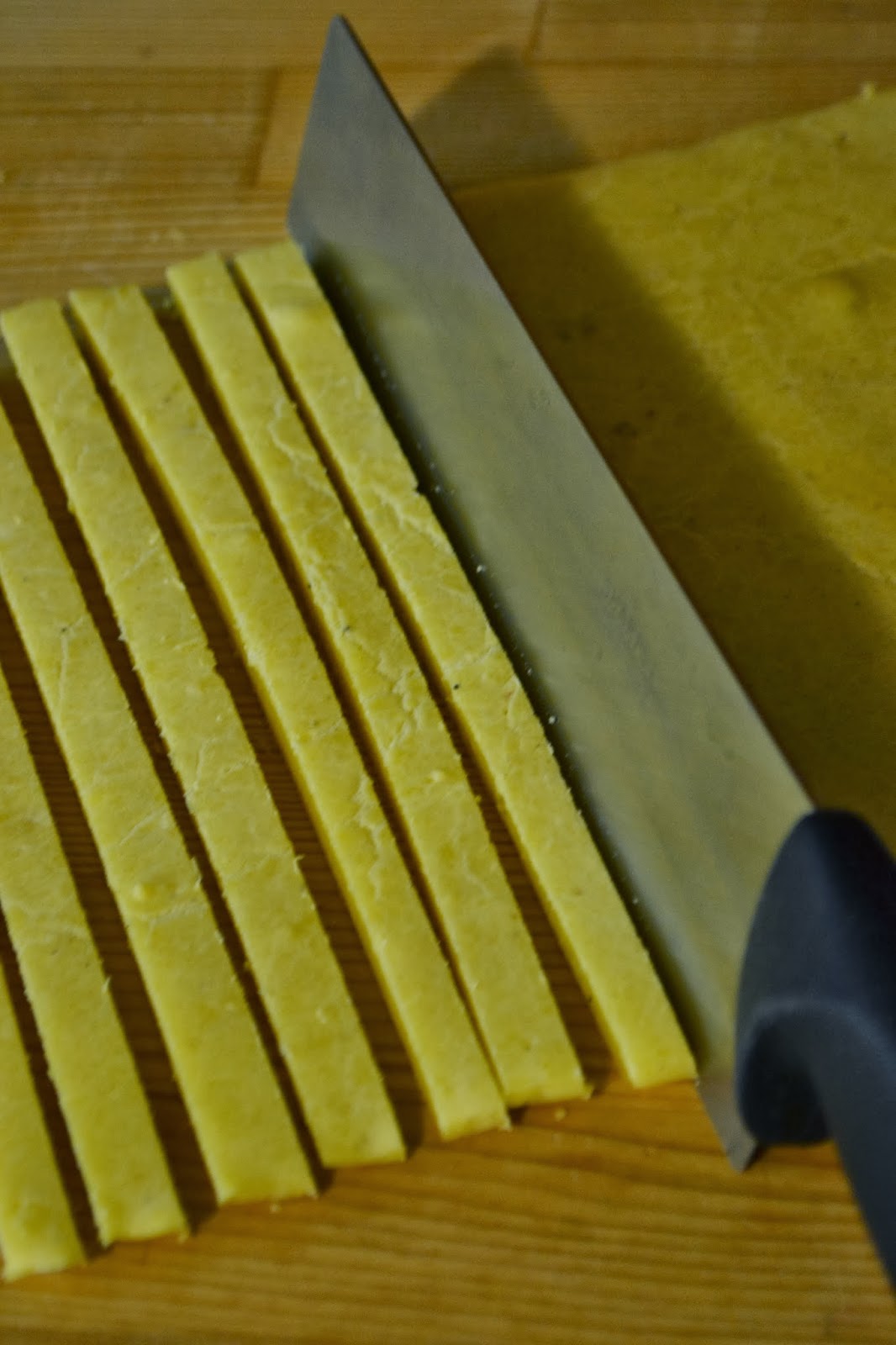 La creatività e i suoi colori: Pasta reale in brodo: ricetta tipica ...