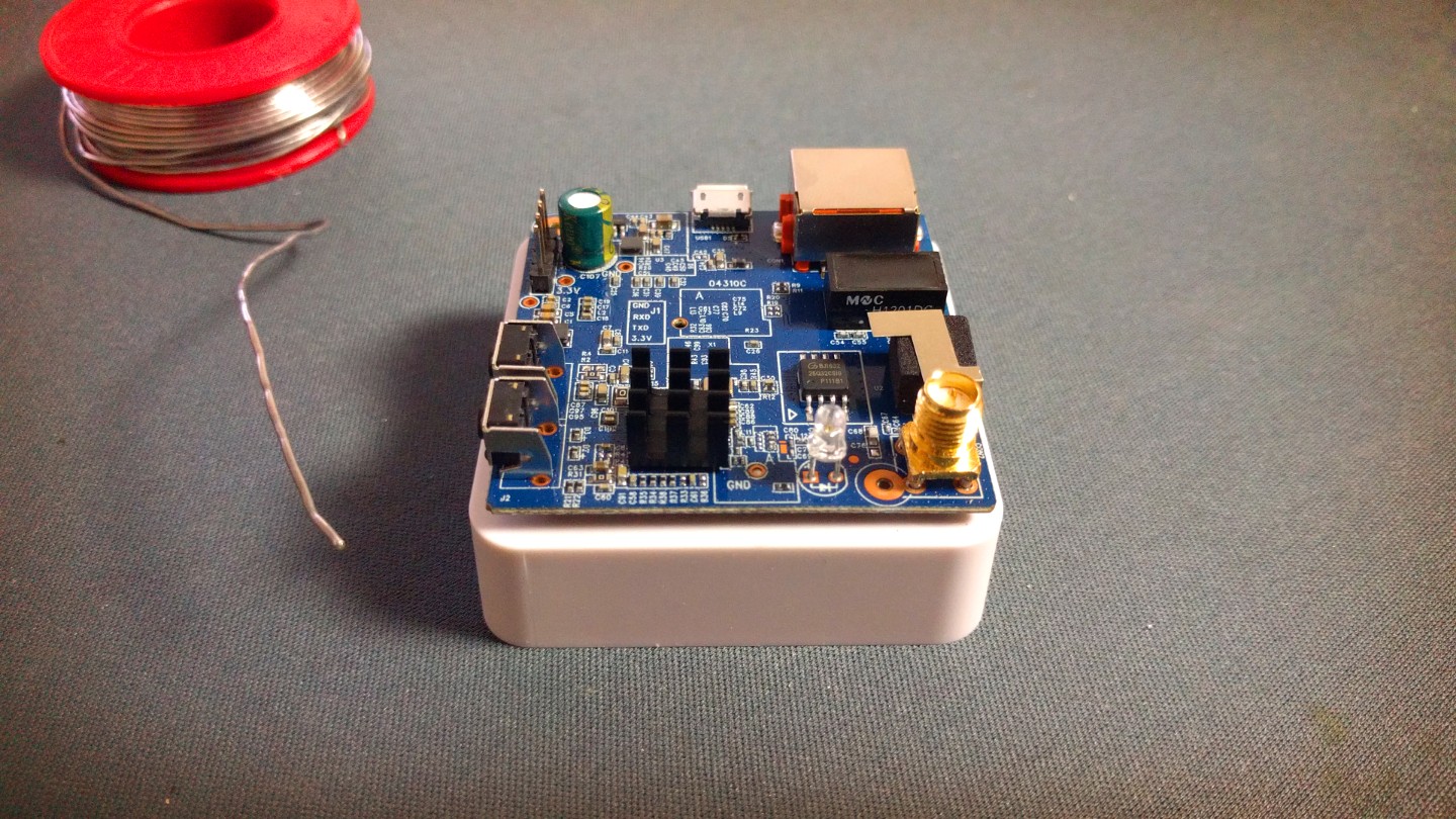 좋아 일단 해보자: ipTIME mini 2 Antenna Sokect Soldering 아이피타임 미니 2