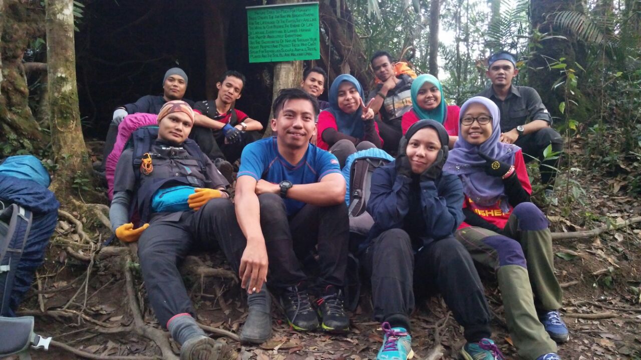 Hiking Log : Trans Tikus Makmal (Pine tree - Twin Peak - Semangkuk ...