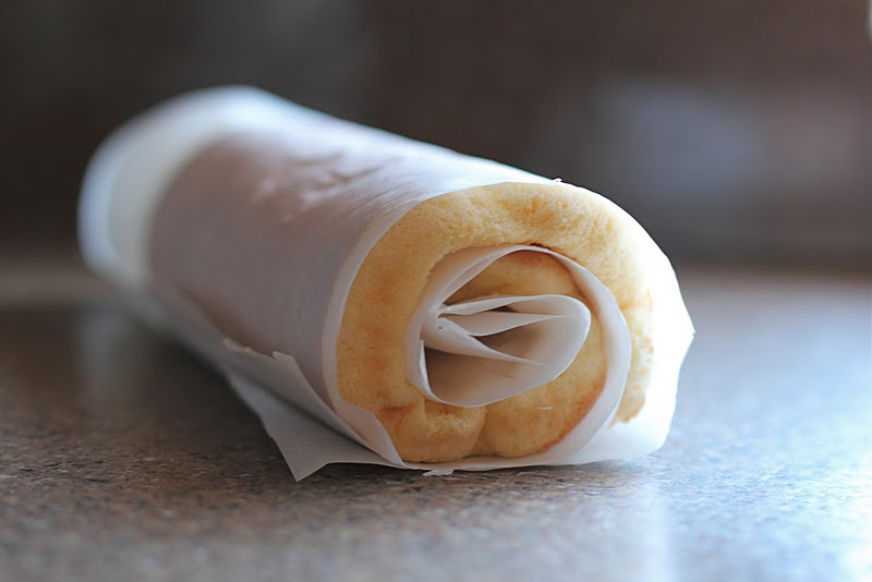 Food Endeavours of the Blue Apocalypse: How to make a Swiss Roll