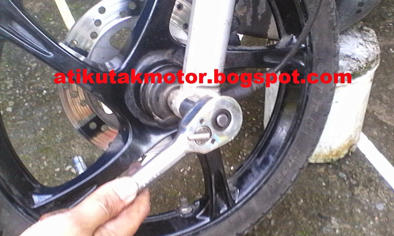 Penyebab Roda Depan Motor Bunyi ~ Bengkel Motor