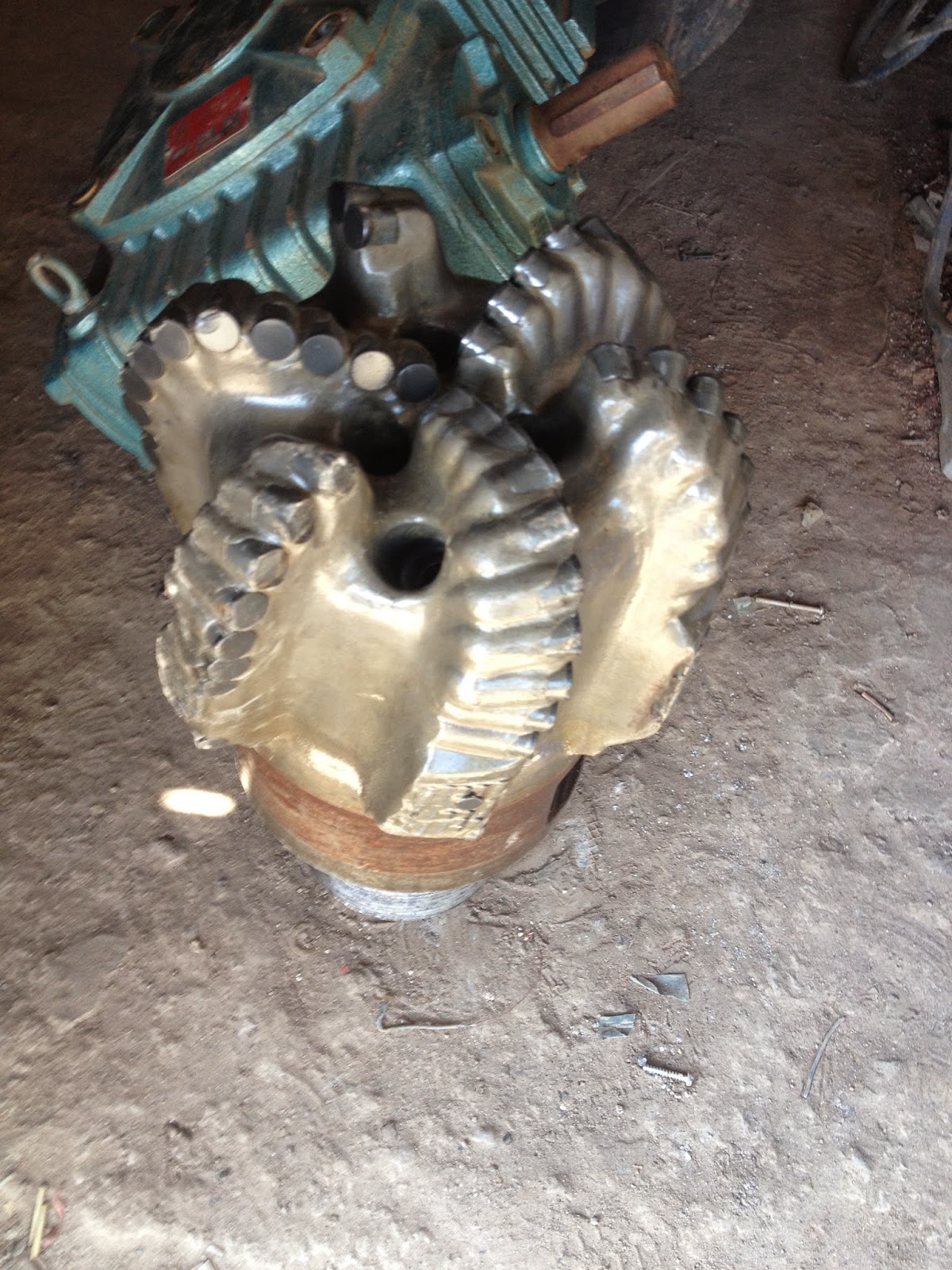 Sumur Bor Dalam Artesis | Sumur Artesis | Service Pompa | Air Bau | Air ...