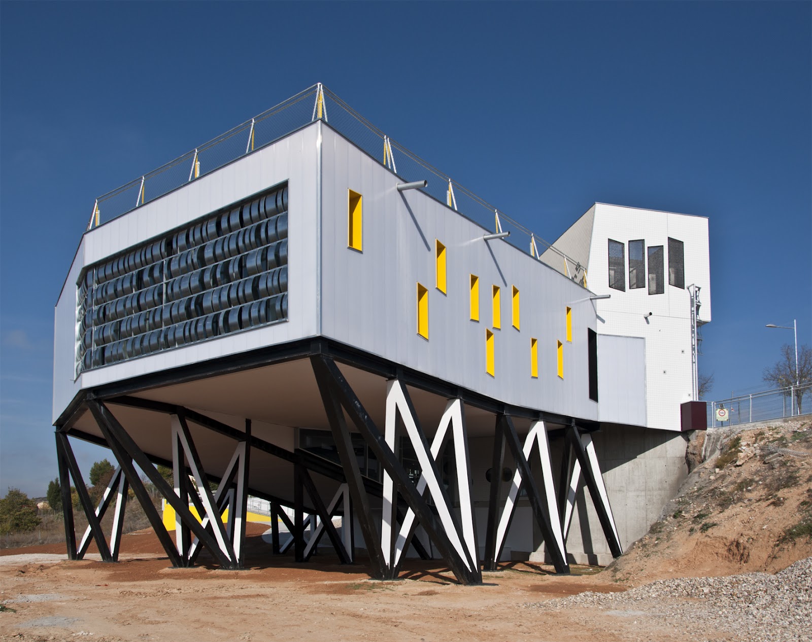 ¿mentimos luz?: CJKK Youth Centre [Cabanillas del campo, Spain ...