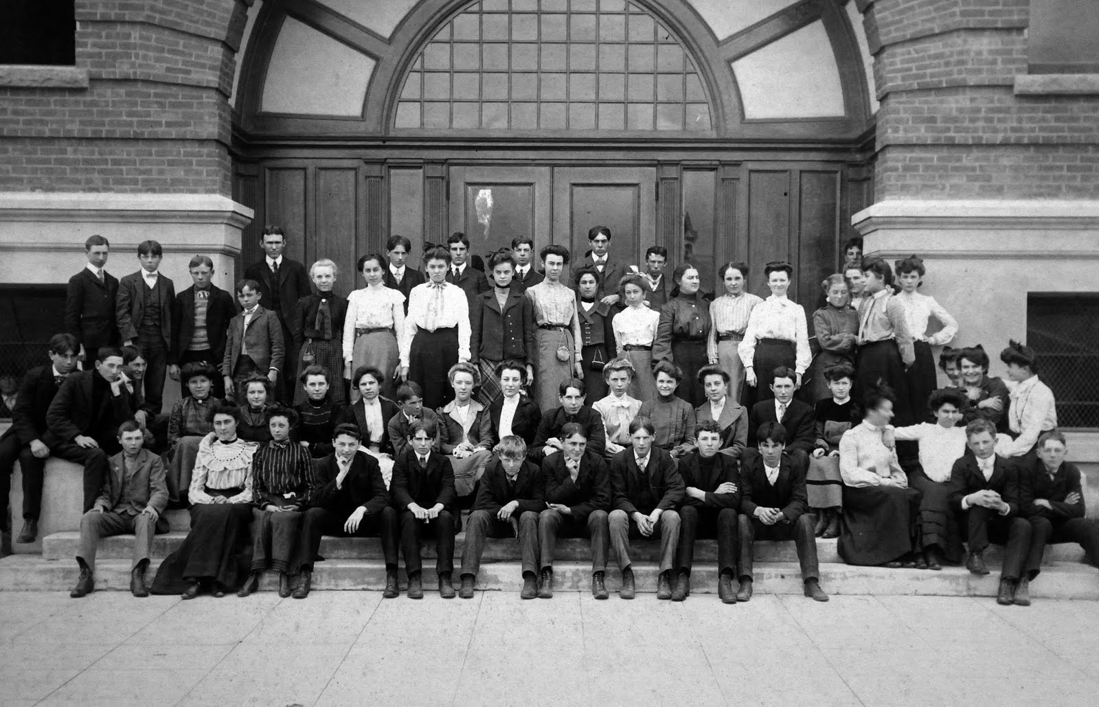 Looking Back at Monterey County: Salinas High, classes of 1906 and 1907