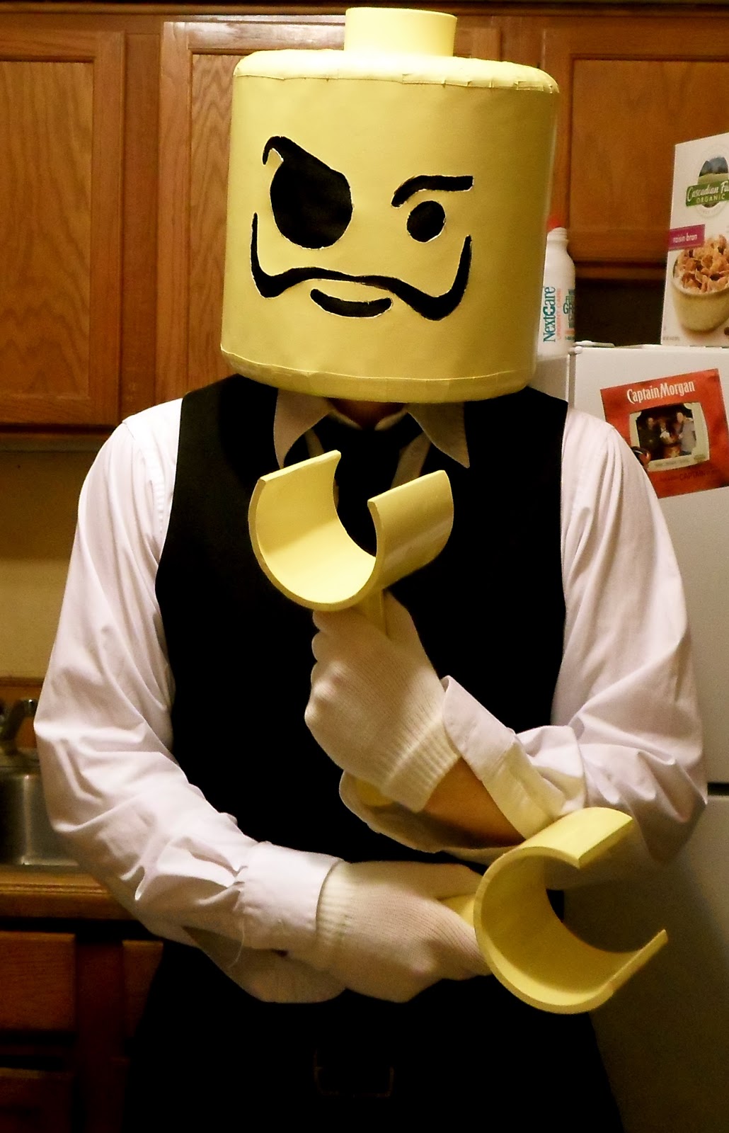 Blog to Bunny Banana: Lego Man Costume