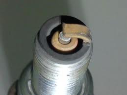 MENEBAK KONDISI MESIN DARI WARNA BUSI ~ INFO SEPEDA MOTOR