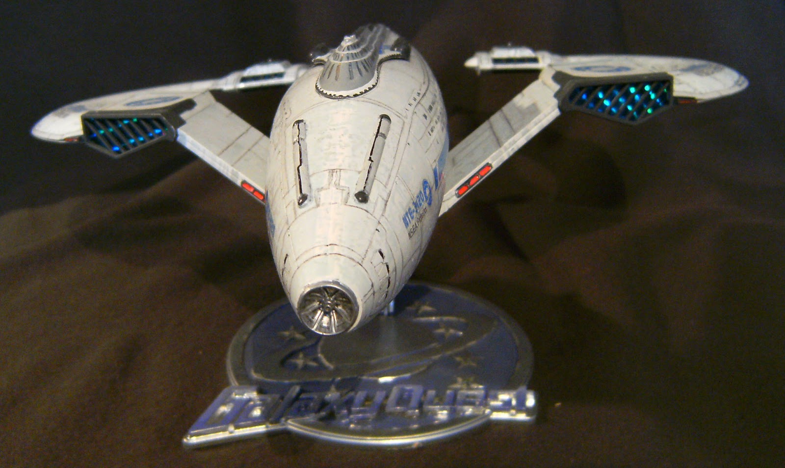 Happyscale-Modellbau: N.S.E.A. Protector (Galaxy Quest) - Pegasus Model ...