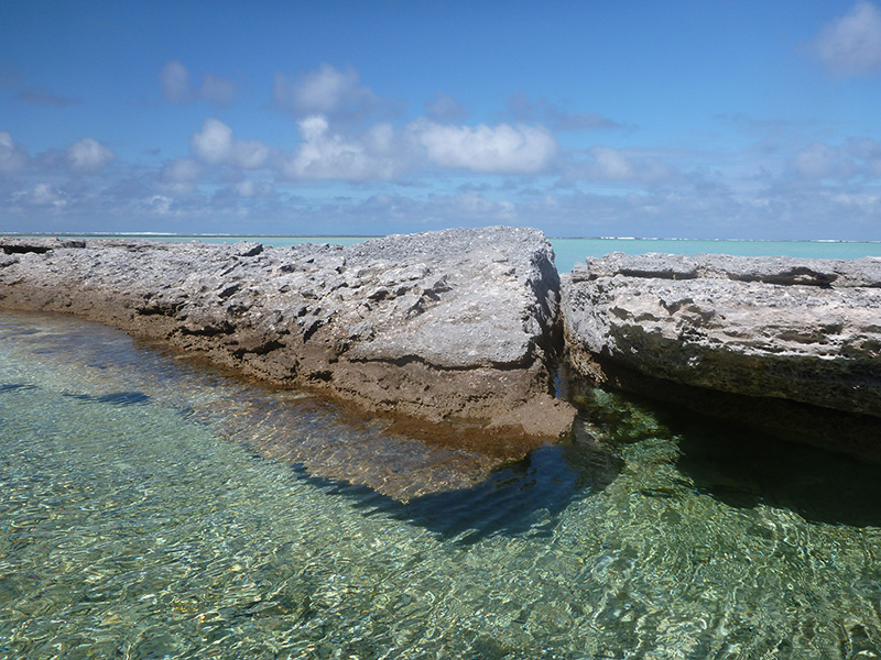 The Adventures of S/V Silhouette: Exploring an Atoll
