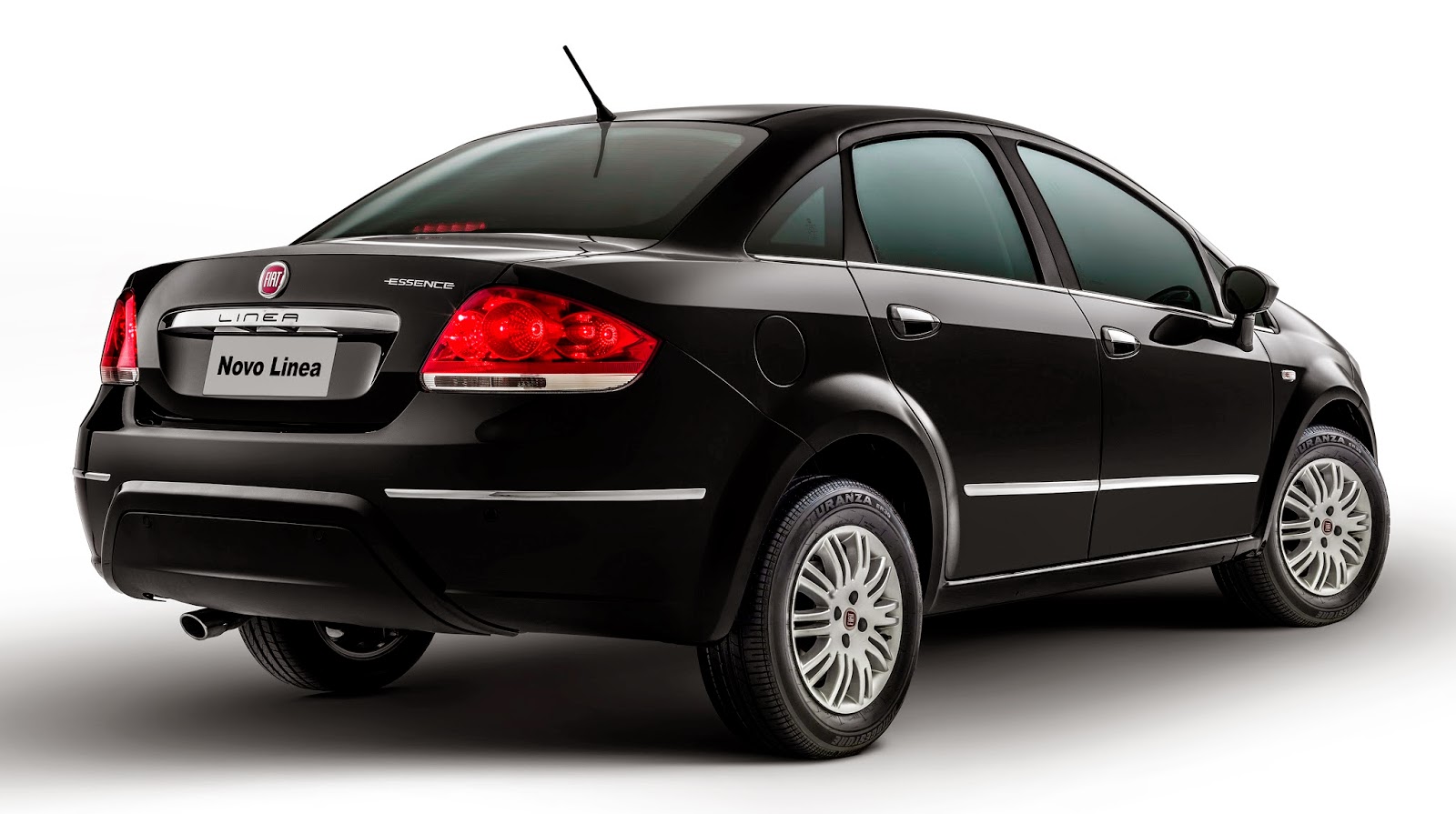 Fiat lança Linea 2015: versão Essence custa R$ 55 850