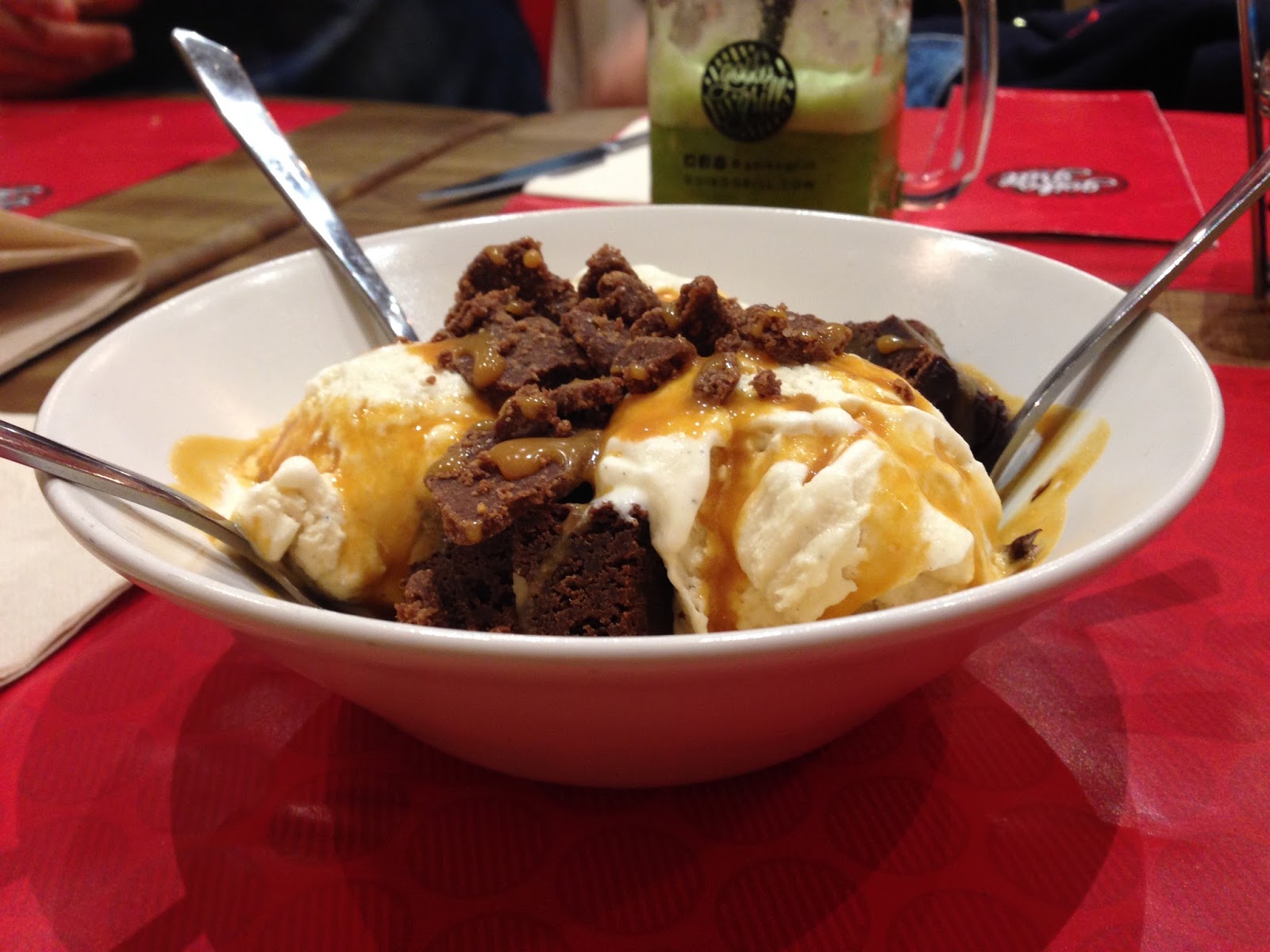 REDESCUBRIENDO MI CIUDAD; GOIKO GRILL.-