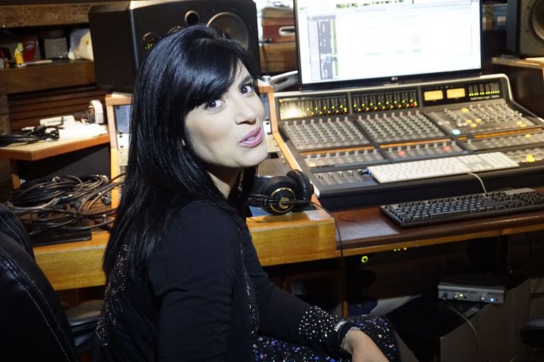 Variedades Gospel Veras: Fernanda Brum Conclui Audição Do Novo CD ...