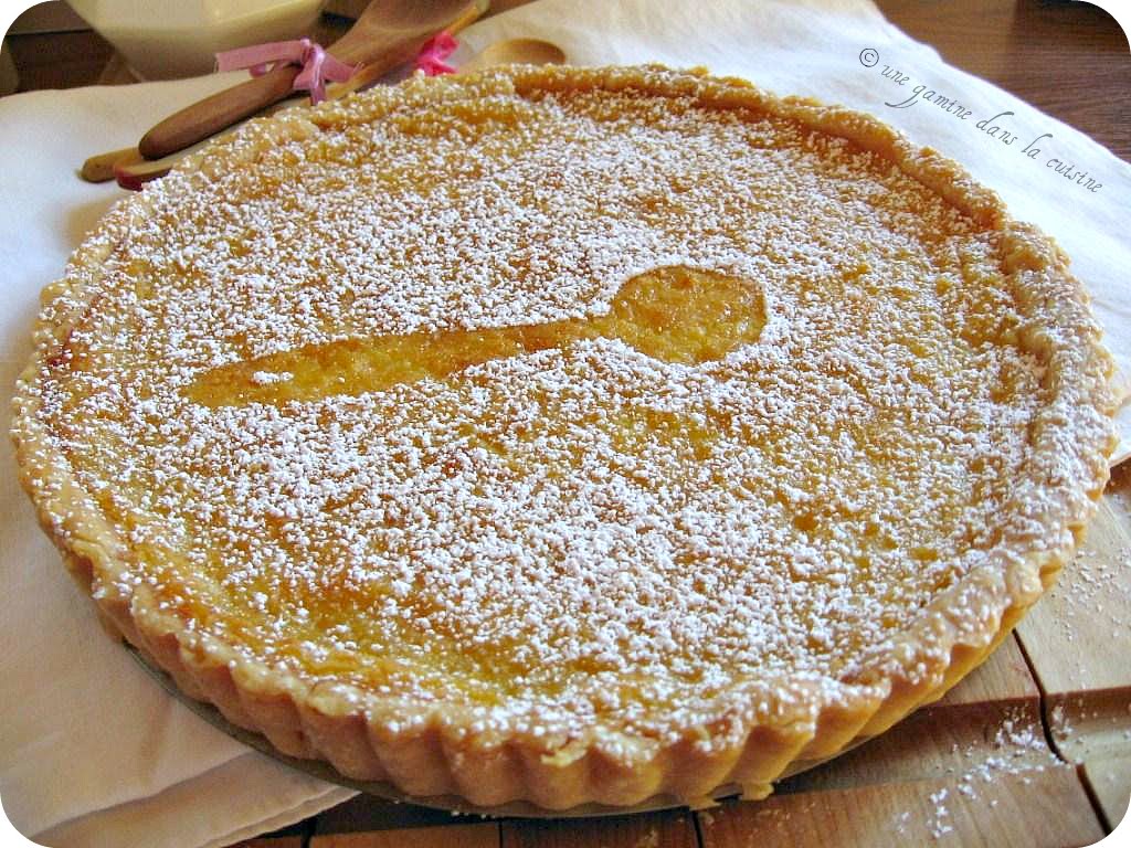 une gamine dans la cuisine: Lemon Chess Tart
