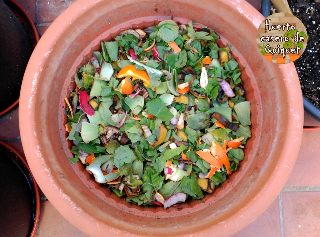Huerto Casero de Quiquet: Como hacer compost en casa en una maceta grande