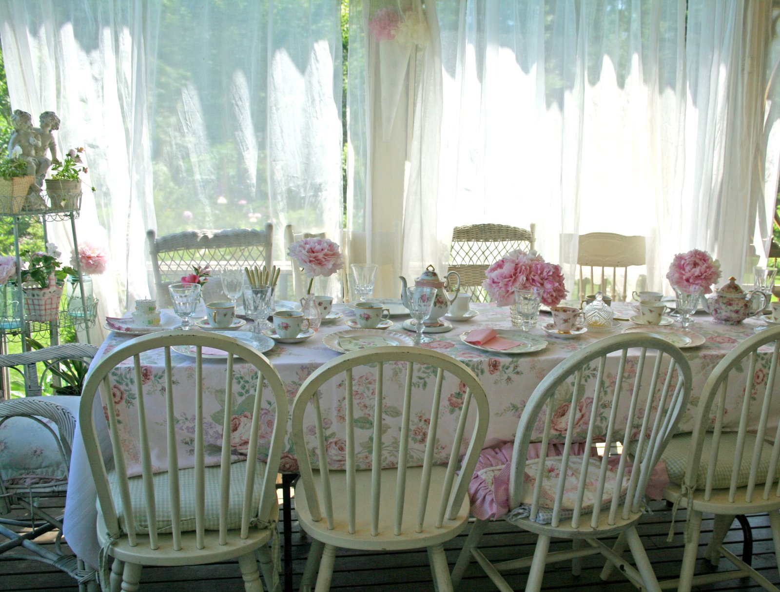 Aiken House & Gardens: A Sunny Summer Afternoon Tea