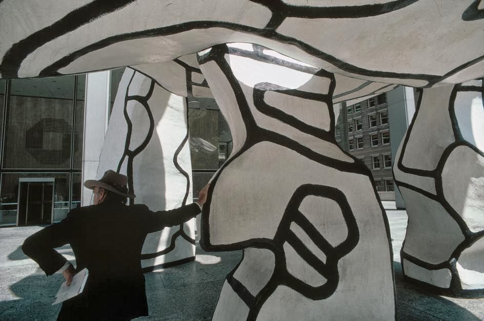 solitary dog sculptor: Photos - Fotos: Thomas Hoepker - Art - Part 3 ...