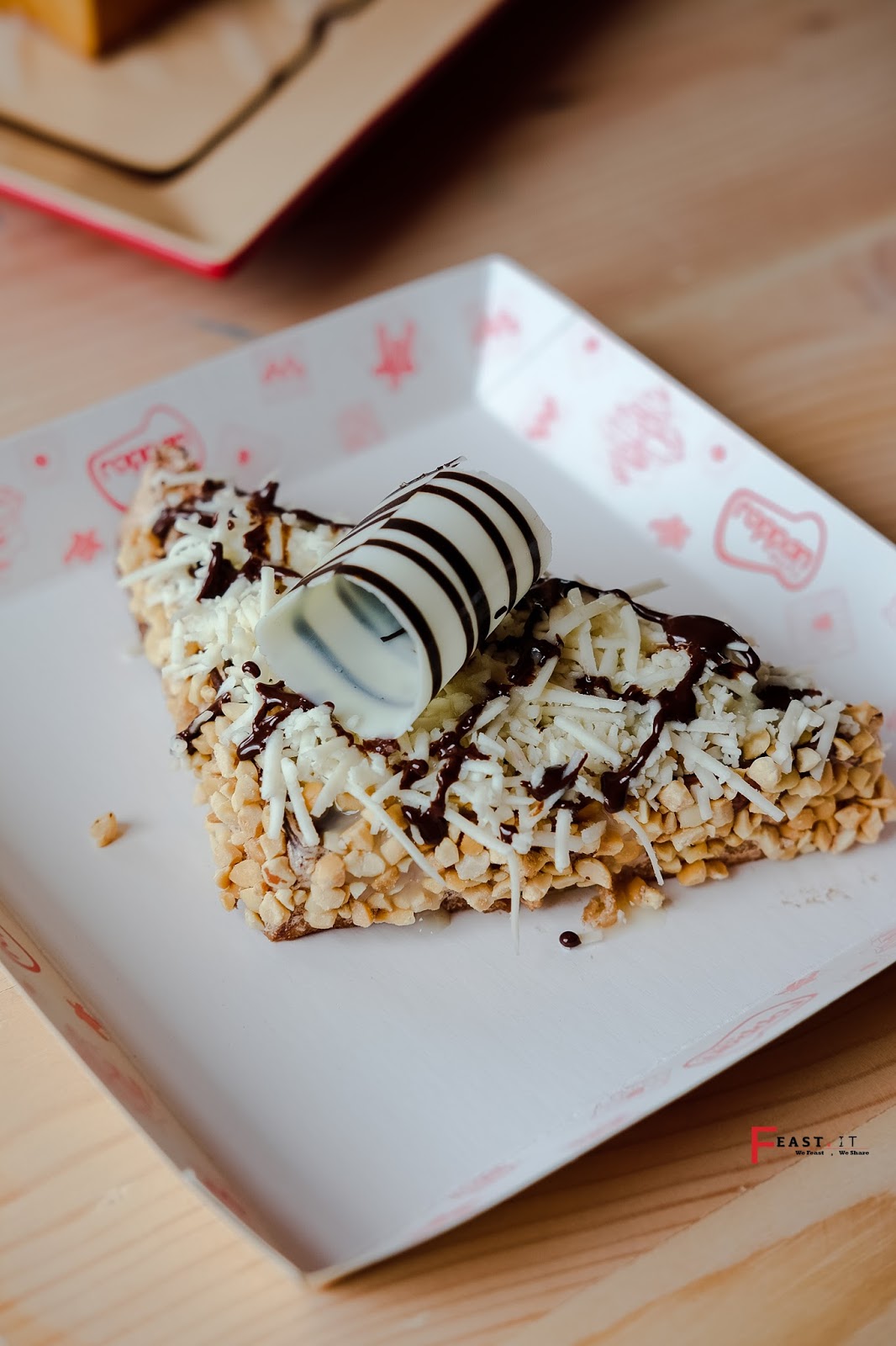 Feast.it - Indonesia Food and travel blogger : Roppan Palembang Square