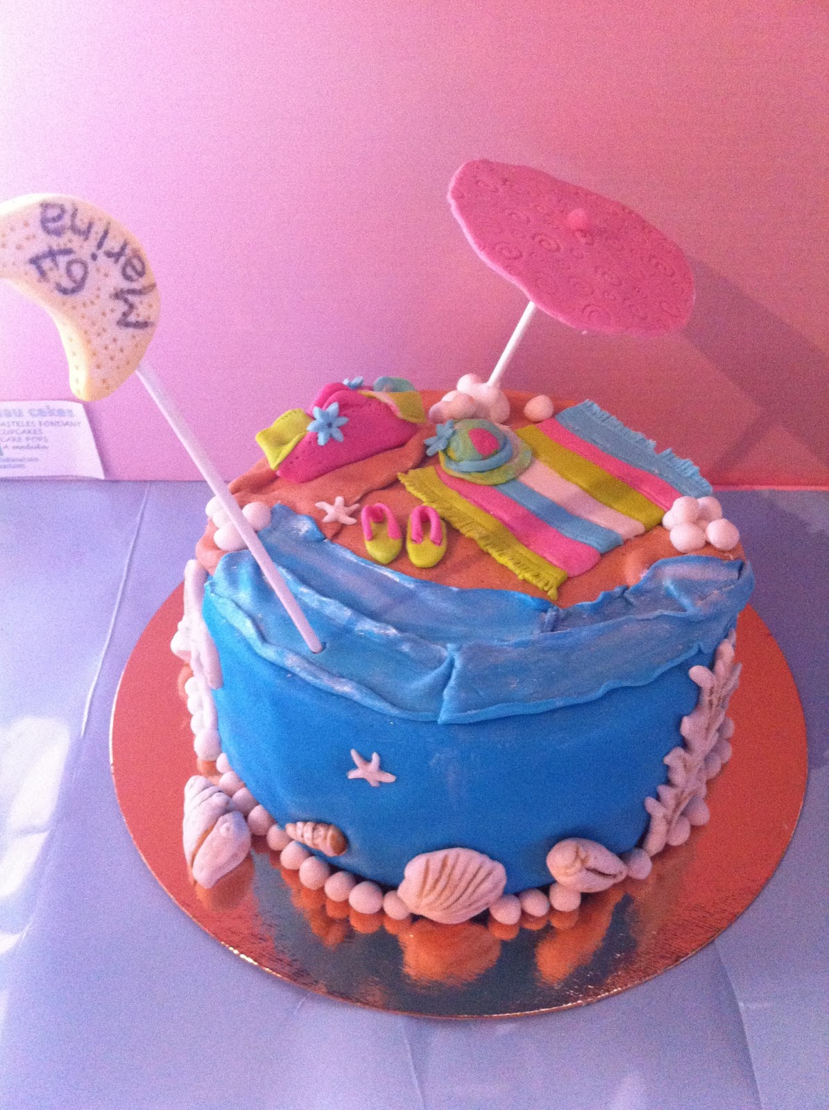 BLAU CAKES: PASTEL FONDANT PLAYERO