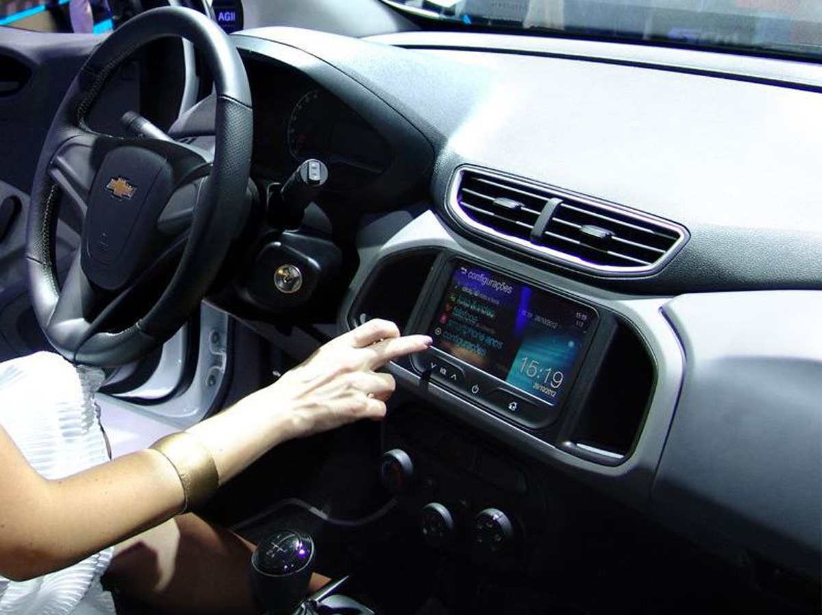 Brasil - 316: Onix LT 1.4 vence Gol 1.6 e Hyundai 1.6 custo x benefício