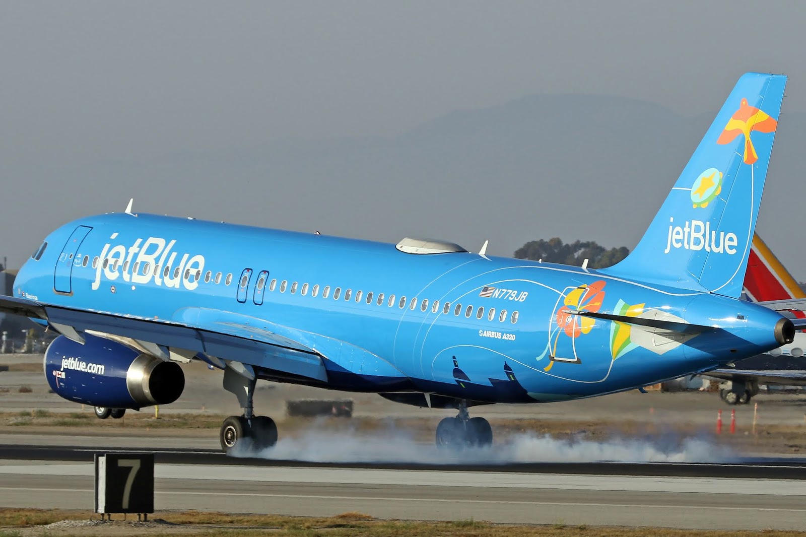 Aero Pacific Flightlines: jetBlue Airbus A320-232 (c/n 3811) N779JB ...
