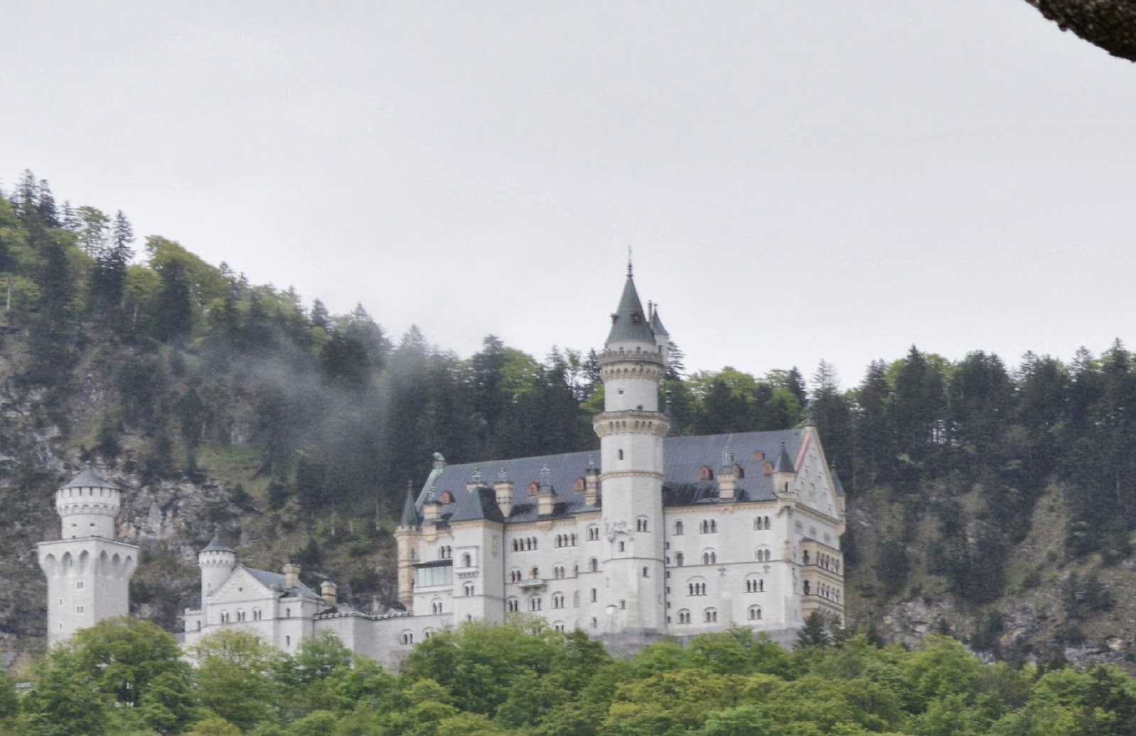 We moved to Www.new-swan-stone.eu: Neuschwanstein New Swanstone Castle