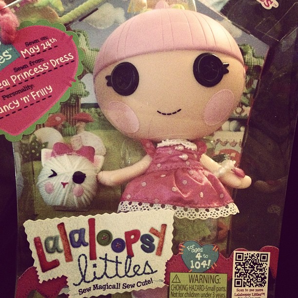 The Elwood Family: The Loopsy Obsession