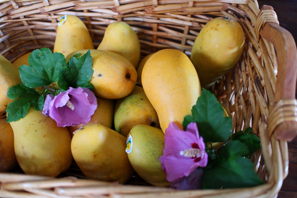 Sweet Inspired Home: Mango sticky rice "birthday cake"