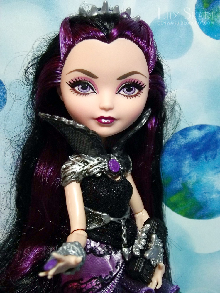 Genwaku: Raven Queen Arrival · Llegada