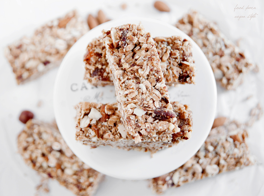 Food Porn, Vegan Style: ŚNIADANIOWE BATONY ORKISZOWE Z MIGDAŁAMI ...