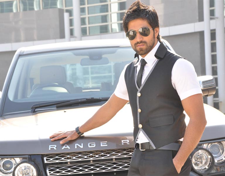 Googly Movie stillsHotstillsupdateHotstillsupdate