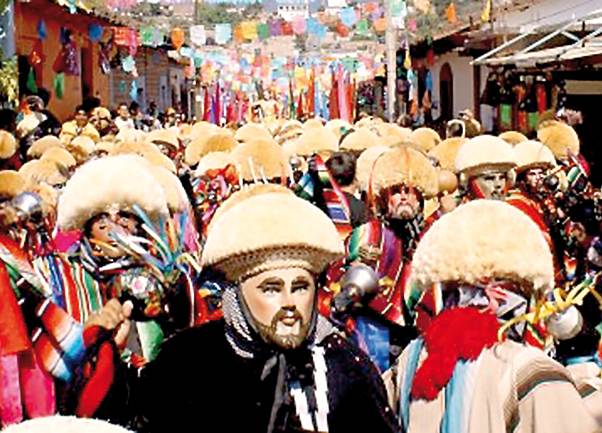 Chiapas: Fiestas y trajes tipicos